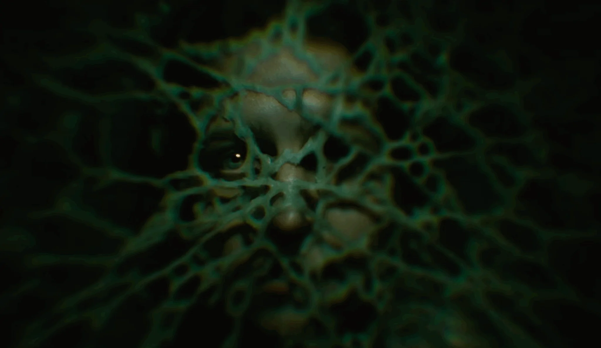 Alien Abduction Thriller DESCENDENT Gets A Trippy New Trailer